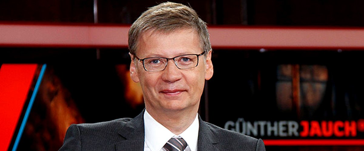 Günther Jauch, berühmter TV-Moderator: Einblicke in seine Karriere