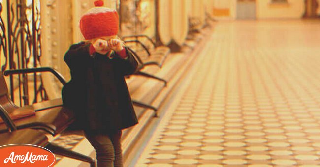 Blind Girl Begs Man to Help Find Her Dad, Minutes Later He Realizes It ...