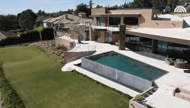 Dr Pimple Popper Plans to Make Botox Bottle Wall in Her Cozy House ...