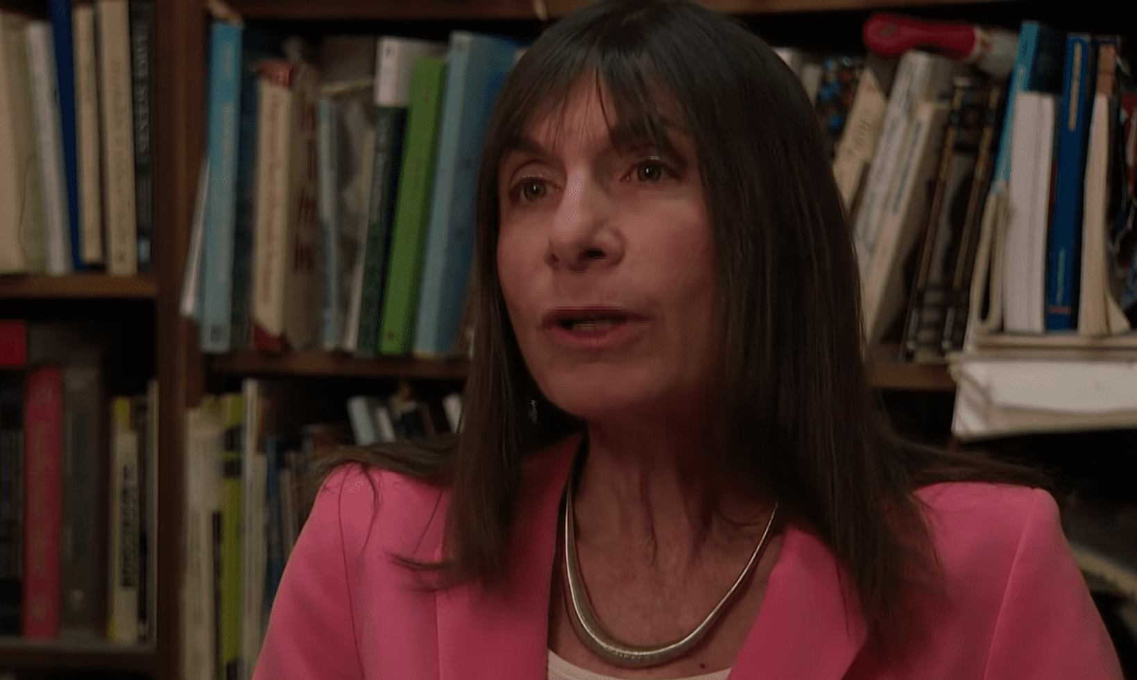 Twin Sisters Reunite Emotionally 78 Years after Being Separated as Babies