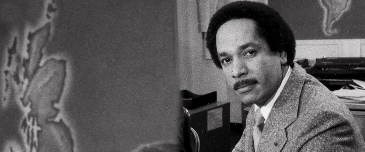 Max Robinson Was the First Black Network News Anchor — Inside His Life ...