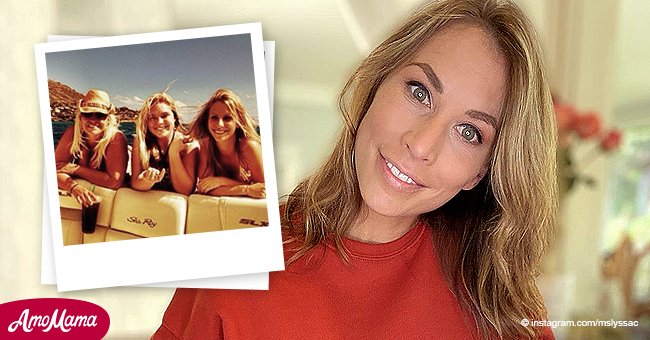 Lyssa Chapman Shares Old Photo Posing in Swimsuits with the Late Beth ...