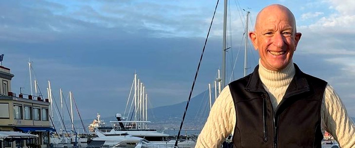 Mark Bryan ist ein verheirateter Mann, der Röcke und hohe Absätze liebt ...