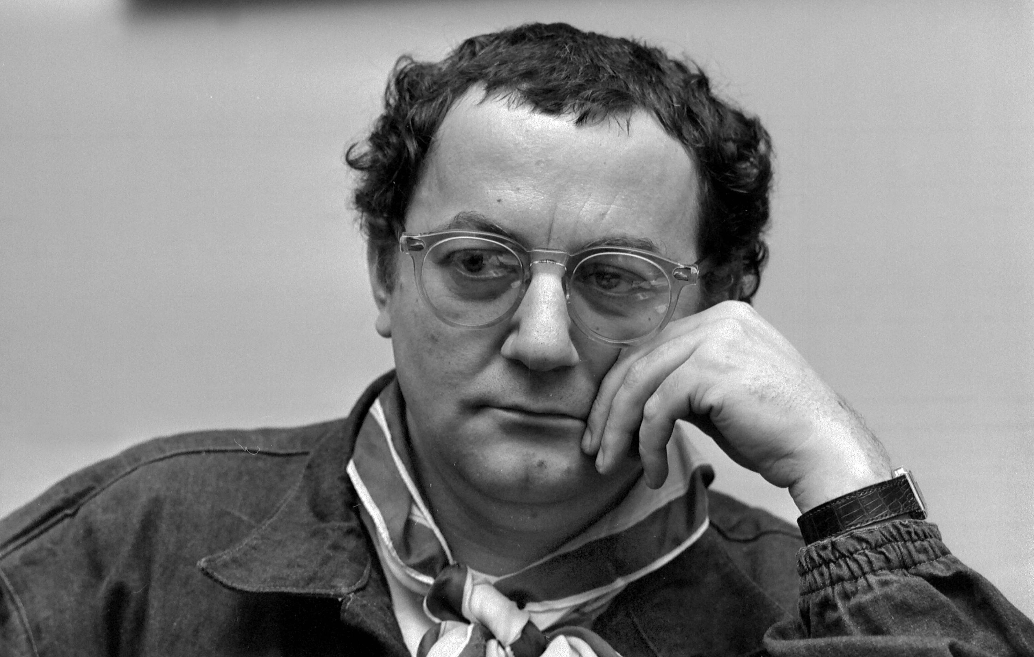 Coluche est décédé il y a 36 ans : son secrétaire remet en question le ...
