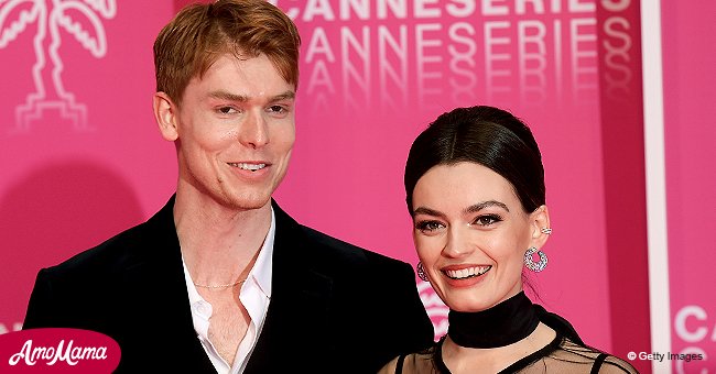 Emma MacKey a 25 ans : tout savoir sur son partenaire