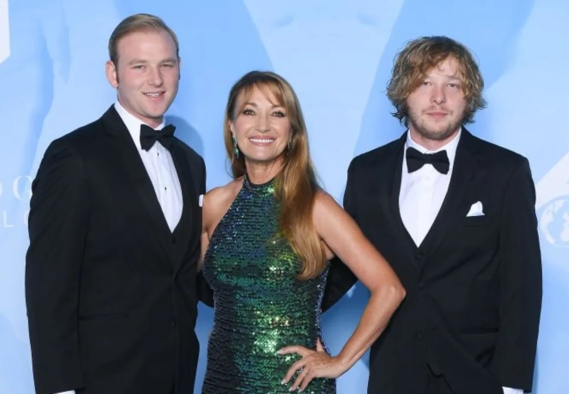 Jane Seymour, estrella de "Dr. Quinn", dio a luz a mellizos a los 44 ...