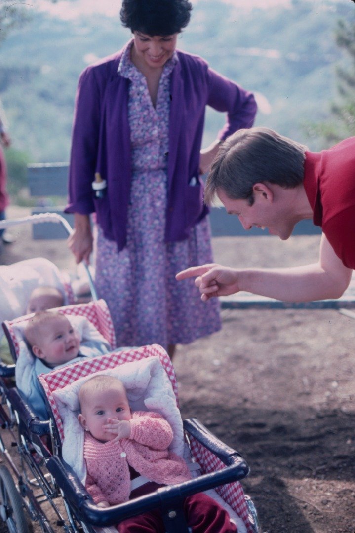 Richard Thomas Said Divorce from Mom of His 4 Kids 'Brought Him to His ...