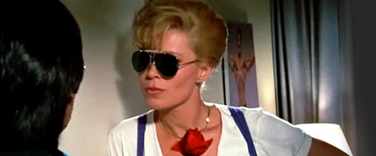 Das Leben von Leslie Easterbrook, der vollbusigen Blondine aus "Police ...