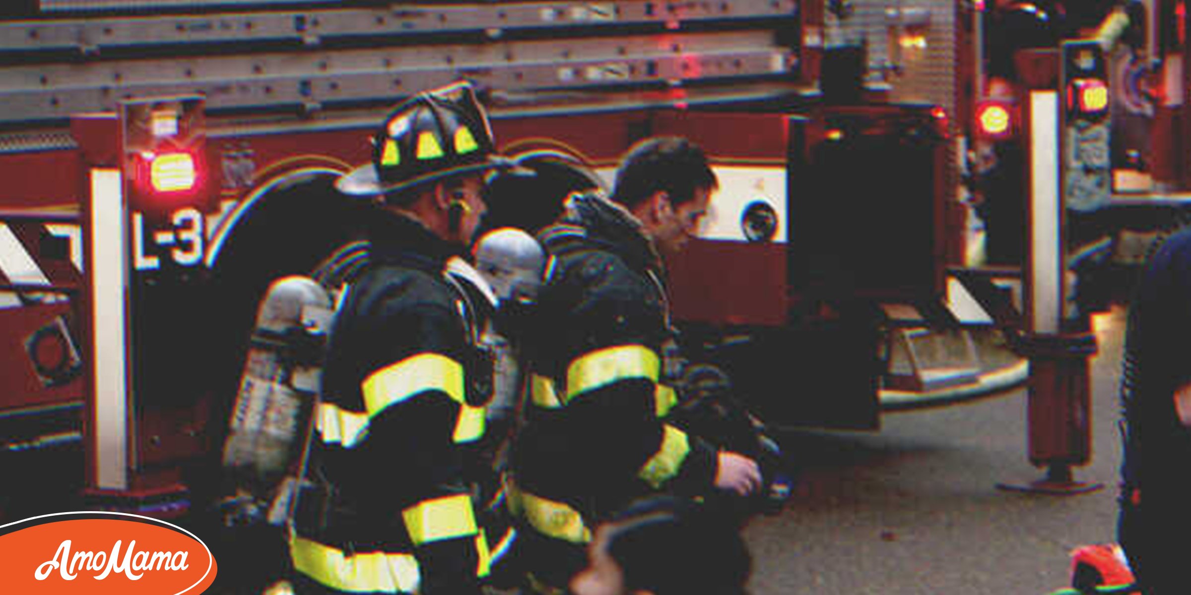 Day before Retirement, Firefighter Sees His House on Fire & Hears Baby ...