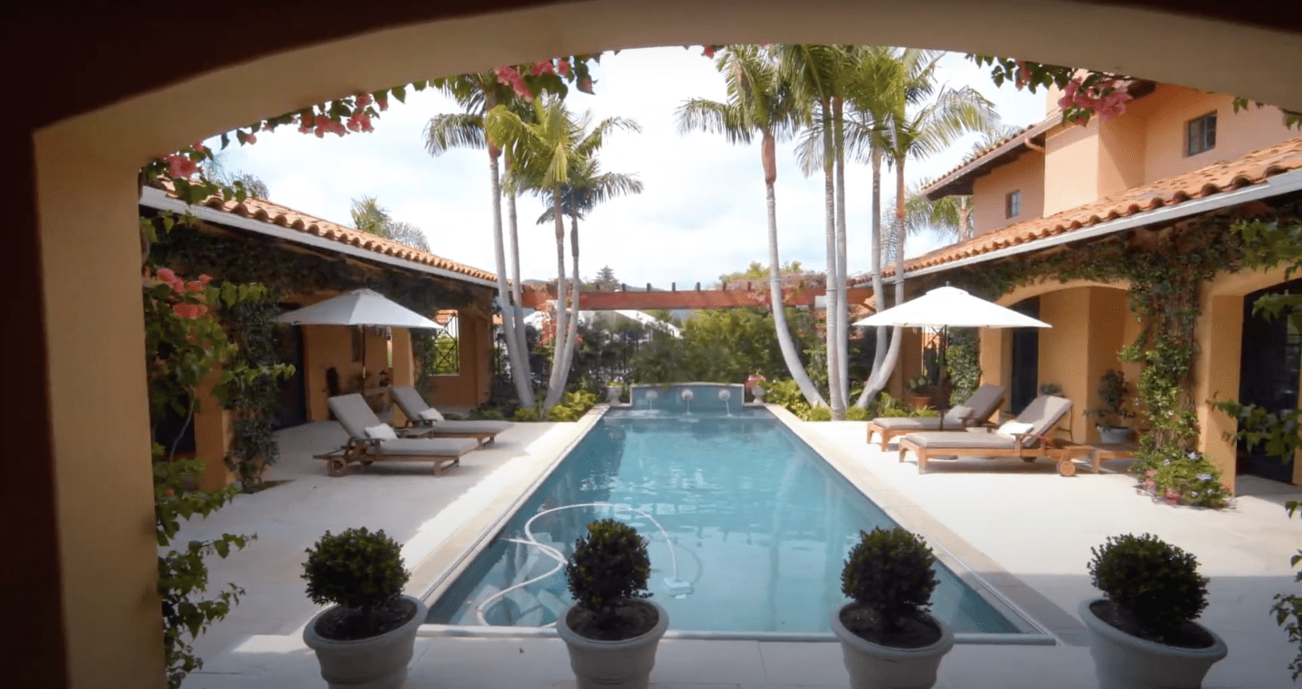 Ray Liotta Lived in Lavish Home Where He Raised Daughter Who Later Set ...