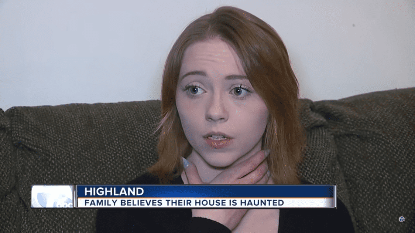 Mom Notices Scratches on Her Child's Face, Later Sees a Figure Appear ...