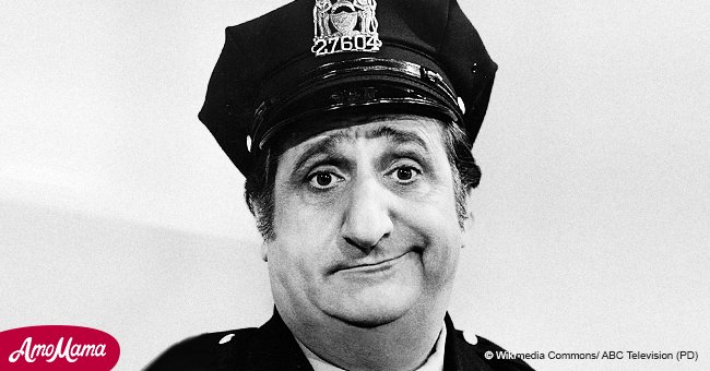 Al Molinaro — the Life and Death of 'The Odd Couple' Actor