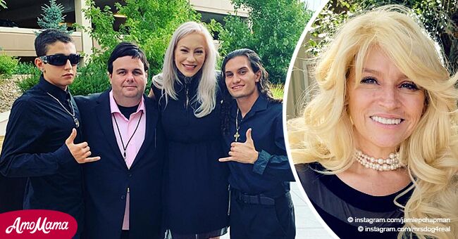 Leland Chapmans Sons Dakota And Cobie Pose With Stepmom Jamie Pilar At Beth Chapmans Funeral