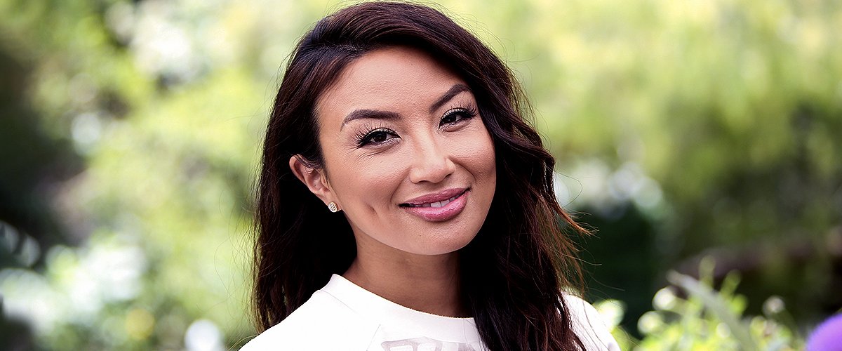 'The Real' Co-host Jeannie Mai Stuns in Skinny Top and Red Lipstick in ...