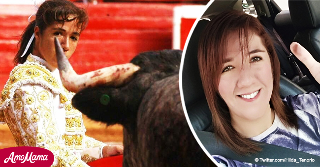 Torera Hilda Tenorio recibe una cornada en el rostro durante una corrida