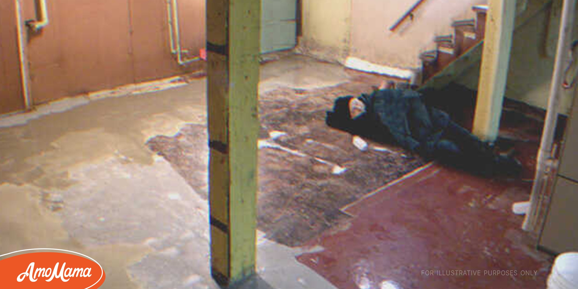 Cops Arrive After Old Man's Call, Find Him Unconscious & Hungry in ...