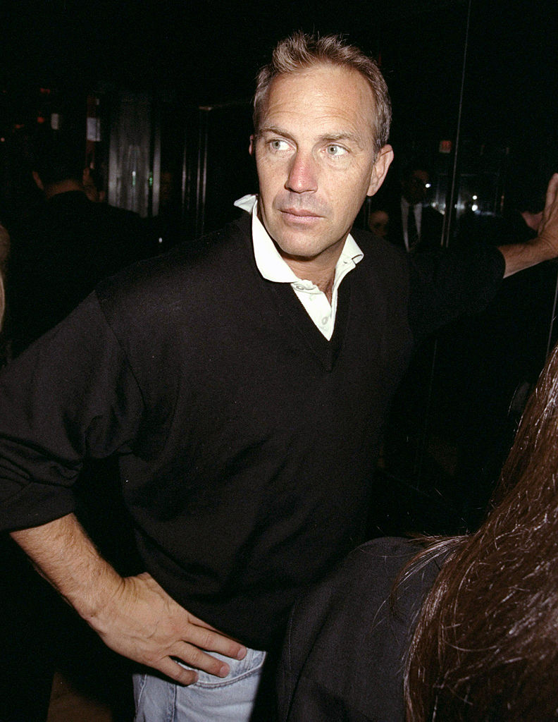 Liam Costner a un beau-père milliardaire en plus de son père acteur