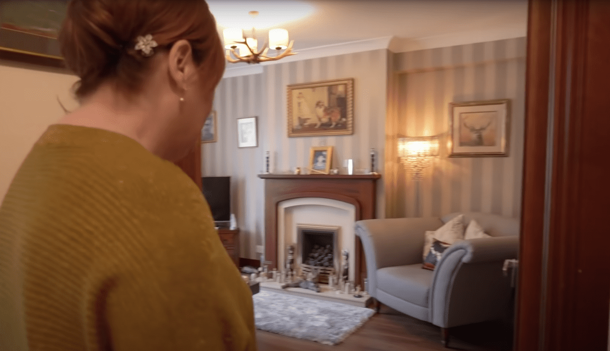 Susan Boyle Spent Tough Childhood in Modest Home & Still Lives There ...