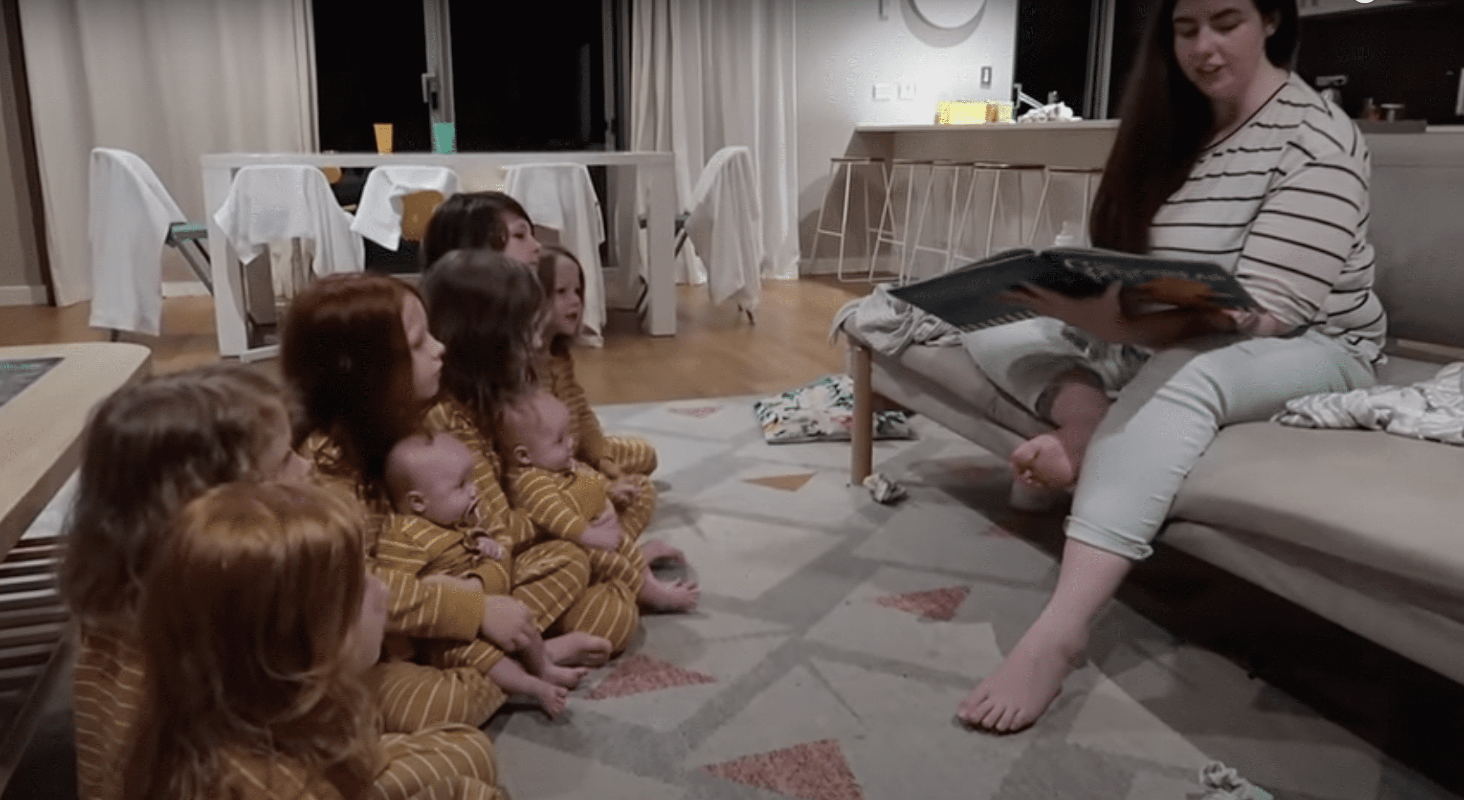 27-Year-Old Mom of 8 Kids Shares Their Bedtime Routine – Starting at 4: ...