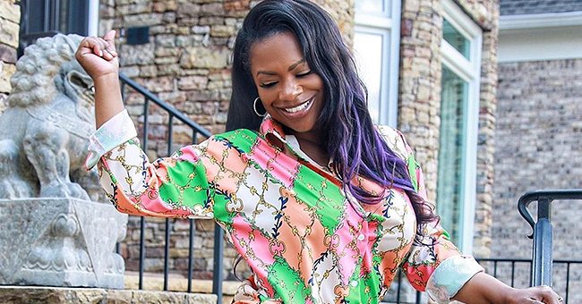 Kandi Burruss' Stepdaughter Kaela Flaunts Blue Braids & Displays Flat ...