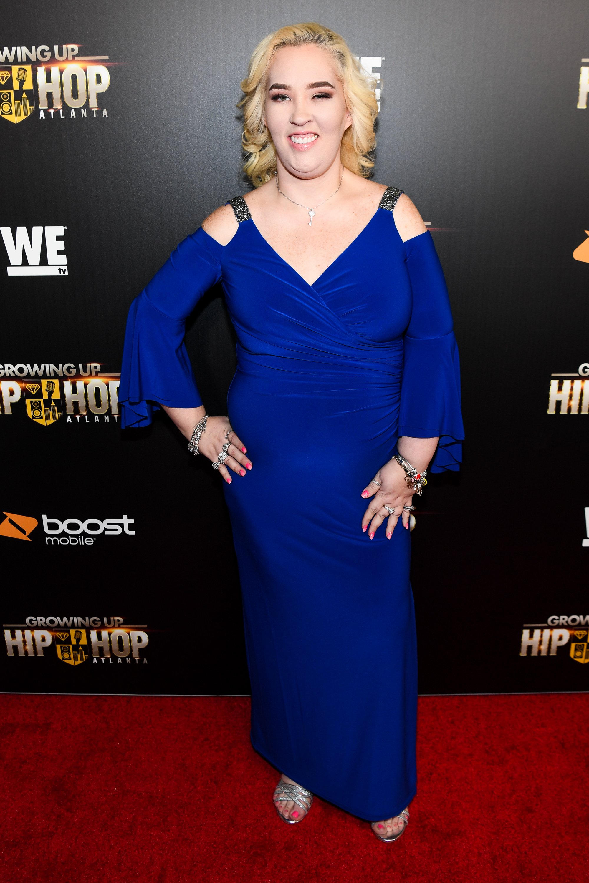 Mama June Is Hardly Recognizable as She Debuts Blonde Haircut in a New ...