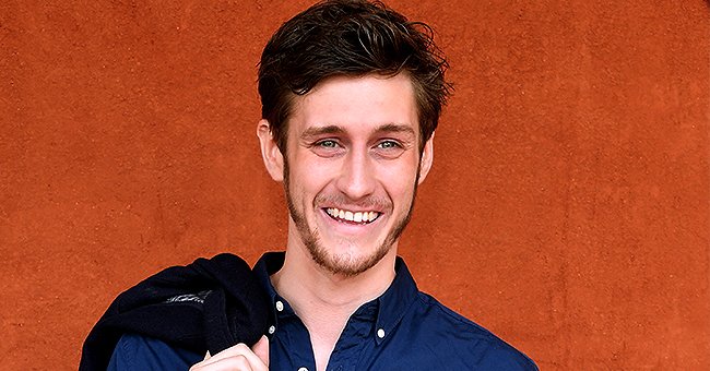 Jean-Baptiste Marteau montre une jolie photo avec son compagnon et leur ...