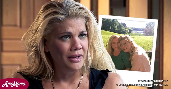 Mom Star Kristen Johnston Mourns Death Of Younger Sister Julie