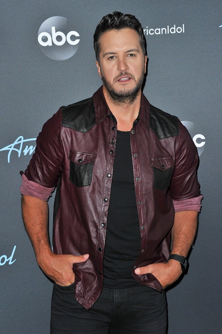 Luke Bryan Dedicated a Hit to His Late Siblings — Look Back at Story ...