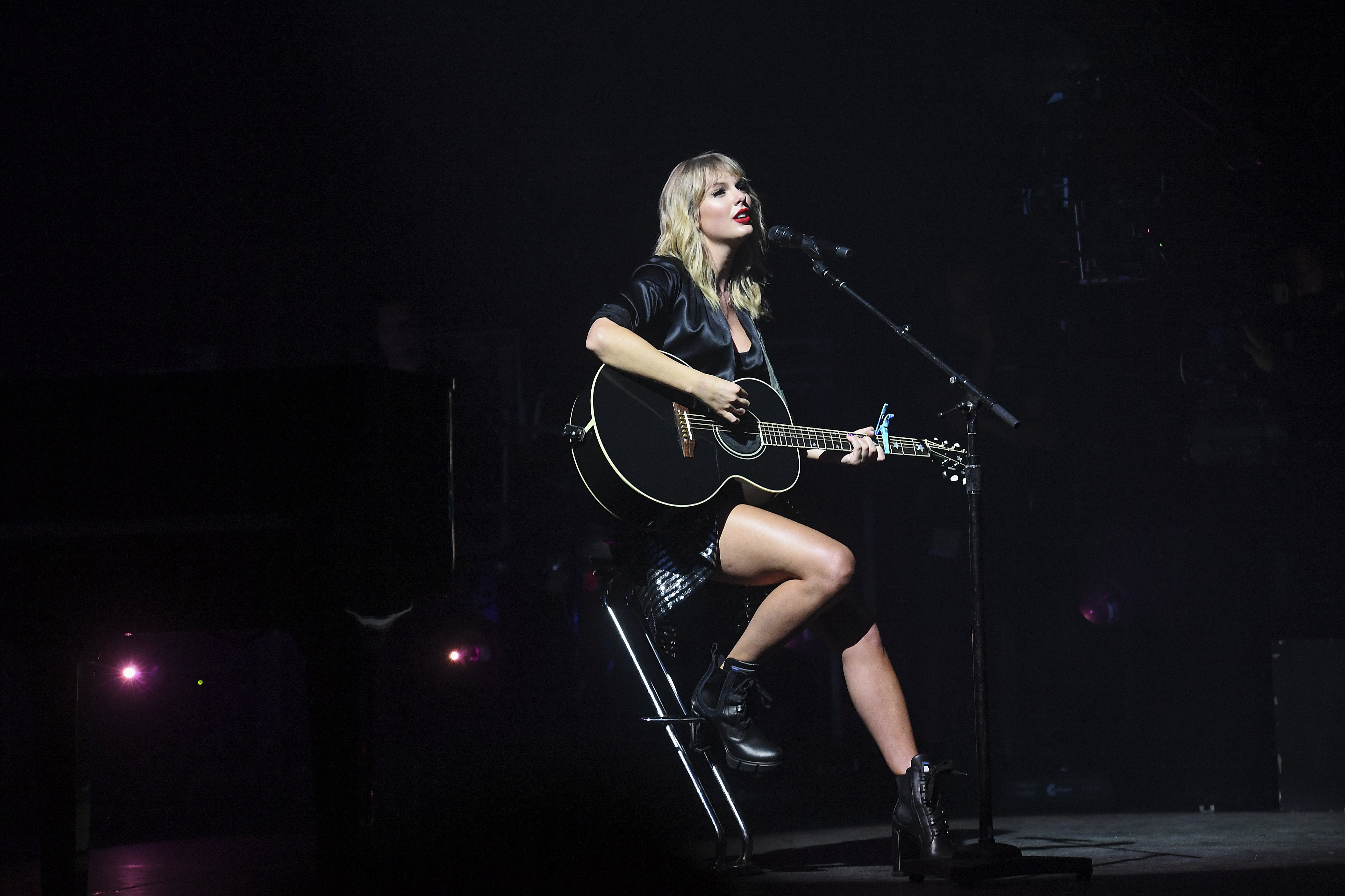 Taylor Swift Will Be First-Ever Recipient of Billboard's Woman of the ...
