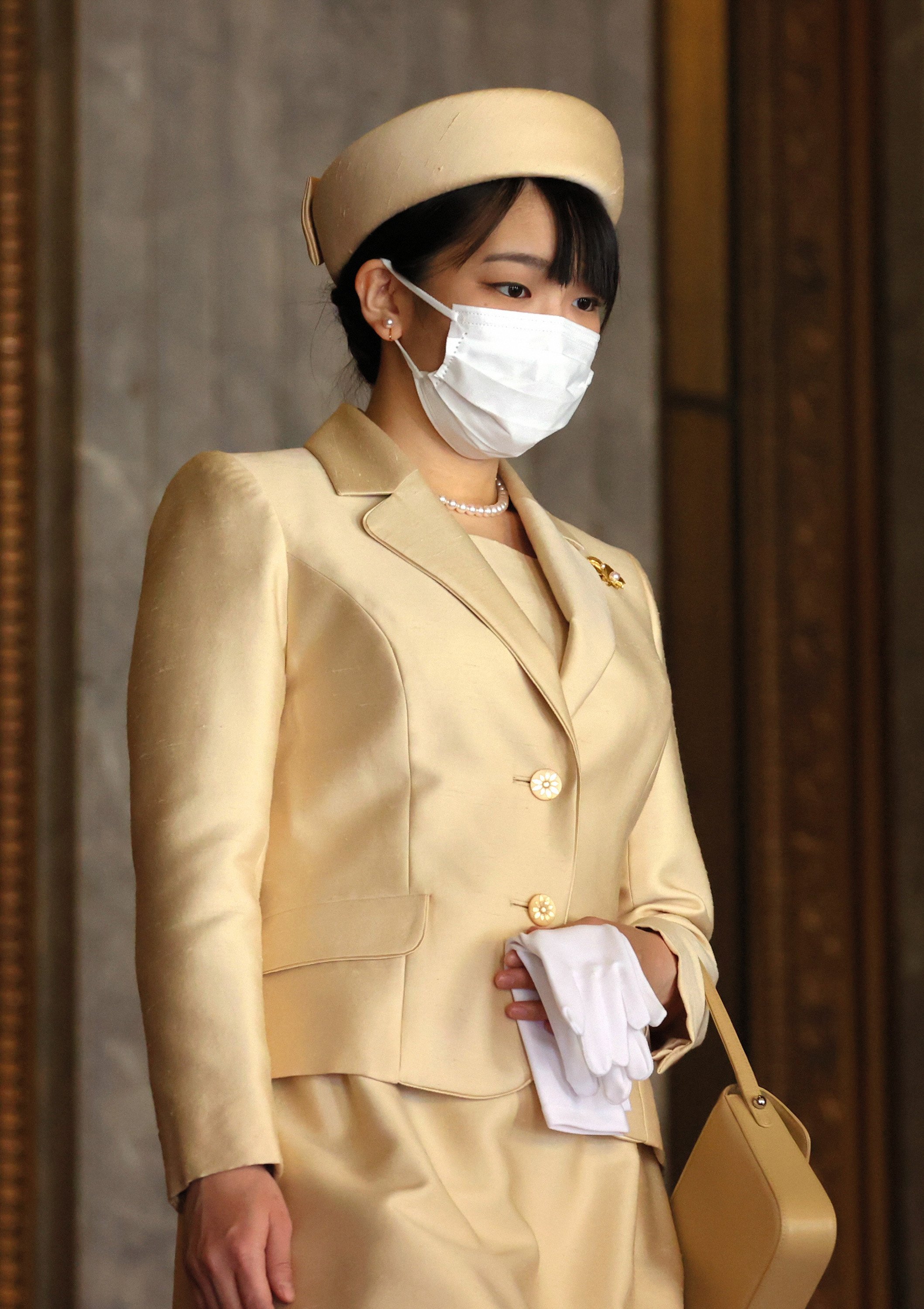 Japanese Princess Mako Gave up Royal Title & Money to Marry Her ...