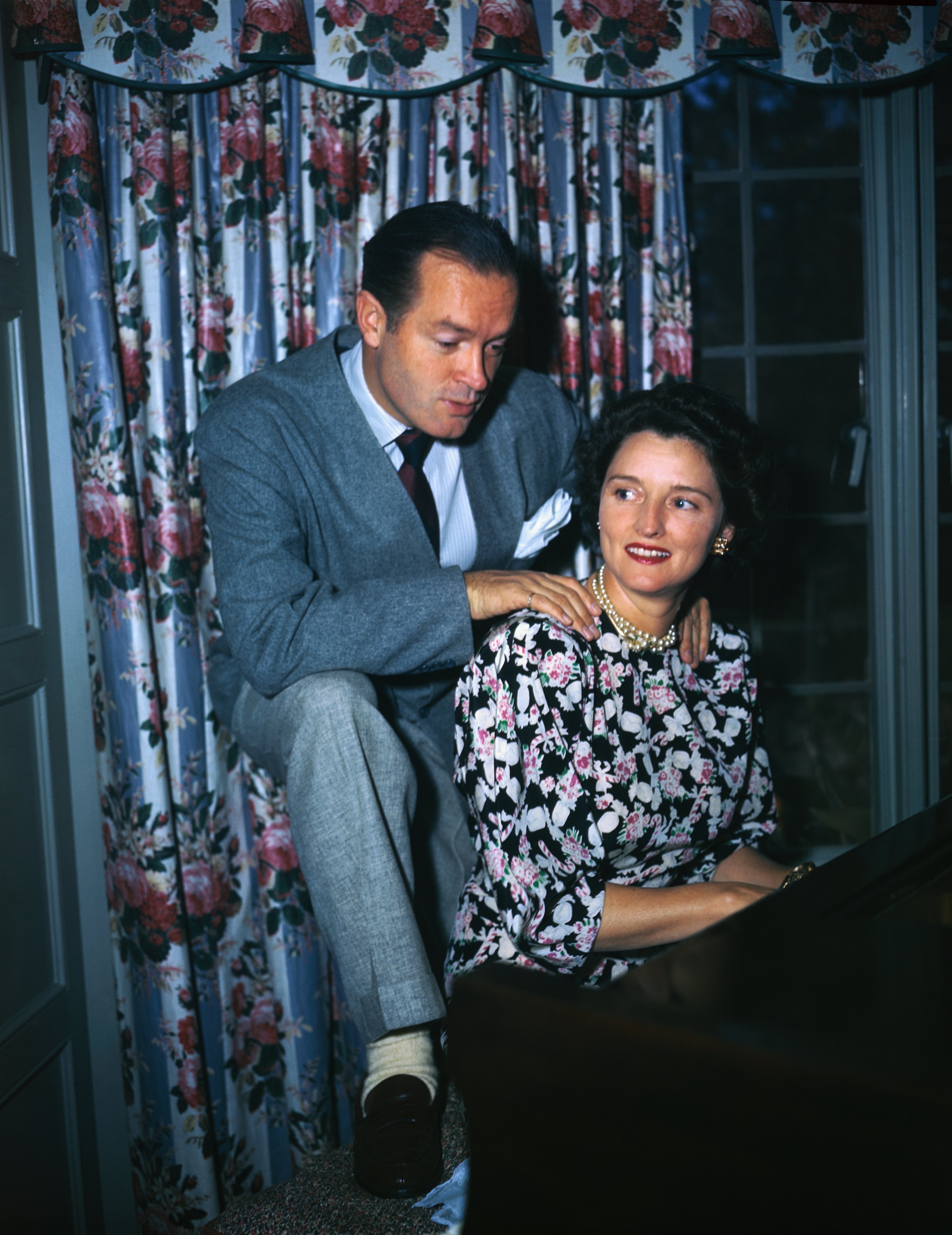 Bob Hope Was Either Bigamist or Lied About His 69-Years Marriage ...