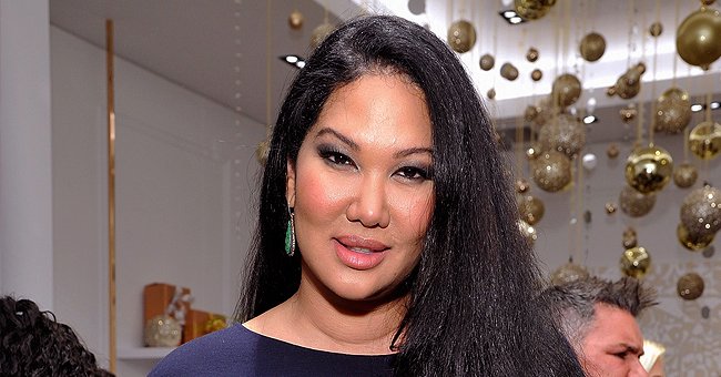 Kimora Lee Simmons Daughter Aoki Flaunts Her Slim Legs Posing In A