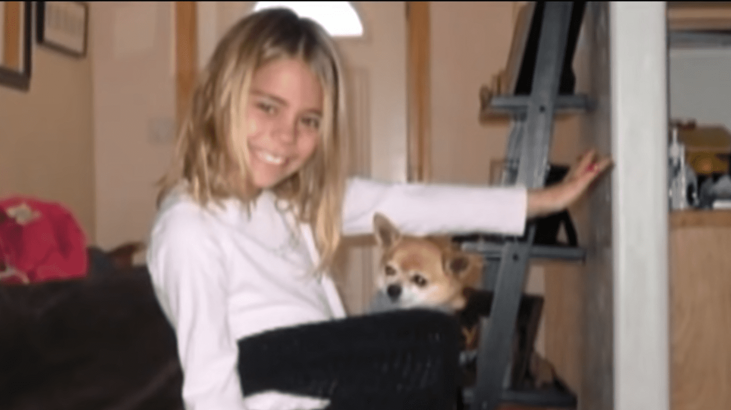 Little Girl Shaves Head to Support Her Ill Friend, Gets Kicked Out of ...