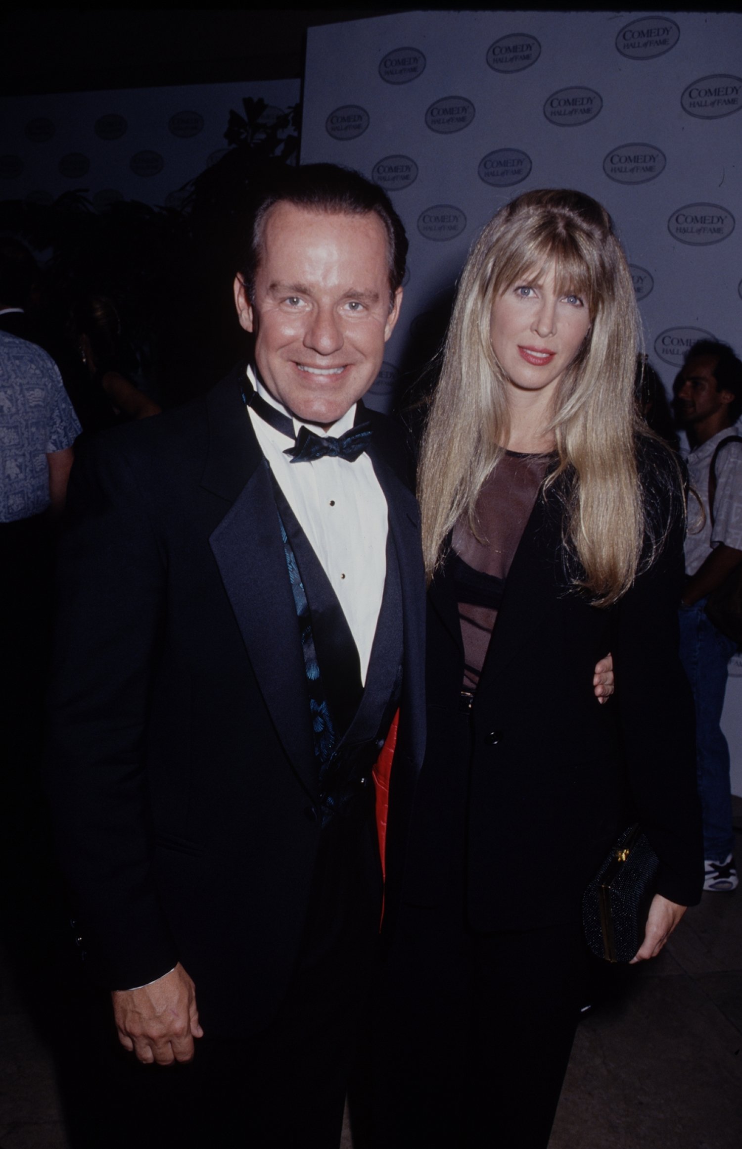 Phil Hartman, el hombre que hacía reír a millones y fue asesinado por ...
