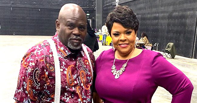 Tamela and David Mann Look So in Love as They Share a Kiss during ...